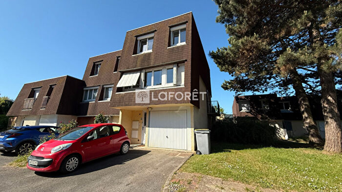 Maison à vendre - Fosses - 4 pièces - 3 chambres