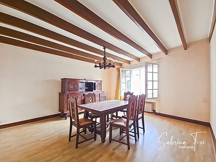 Maison à vendre - La Ronde - 6 pièces - 4 chambres