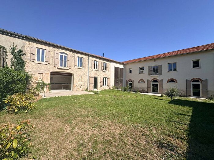 Maison 9 pièces à louer à Zone Pavillonnaire, Chaponost