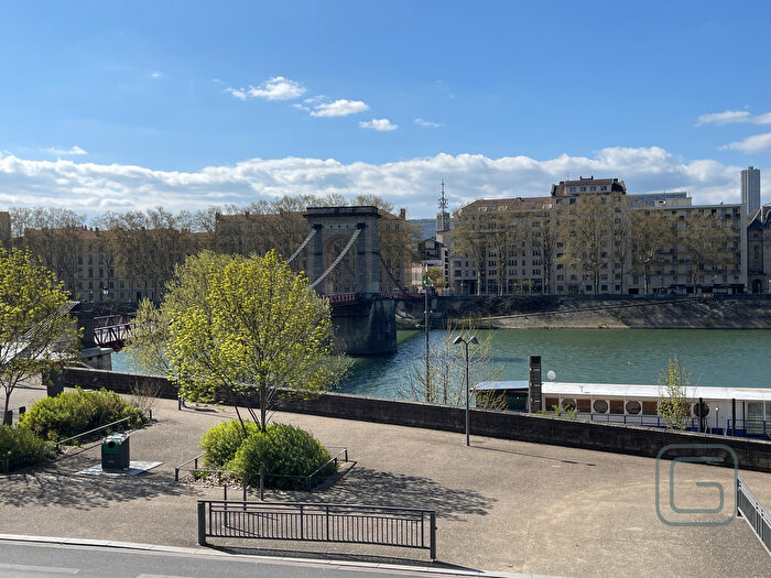 Appartement à louer - Lyon e , Croix Rousse, Saône - 1 pièce