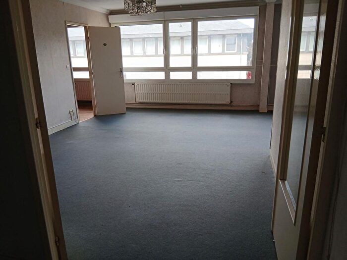 Reims, Barbâtre : Appartement 4 pièces à vendre