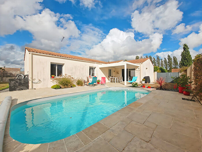 Maison à vendre - Saint-Christophe-du-Ligneron - 5 pièces - 3 chambres