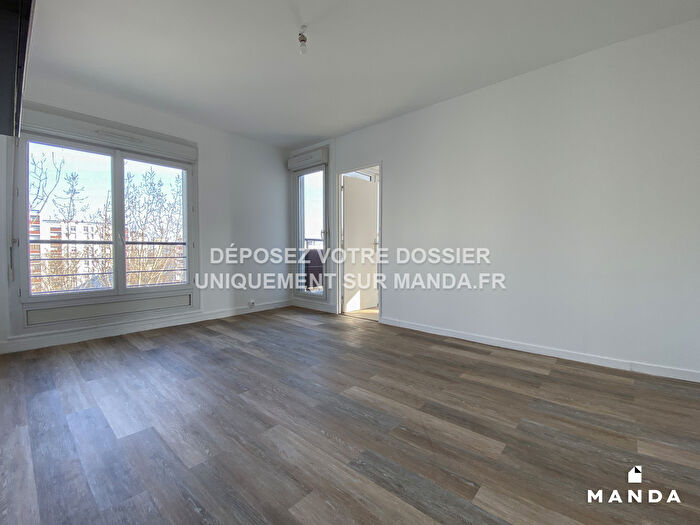 Appartement à louer - Aulnay-sous-Bois, Savigny, Mitry - 3 pièces - 2 chambres