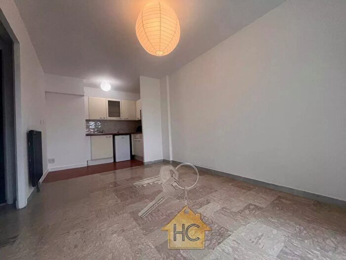 Appartement à vendre - Le Cannet, Rocheville, Colombier, Campelières - 1 pièce