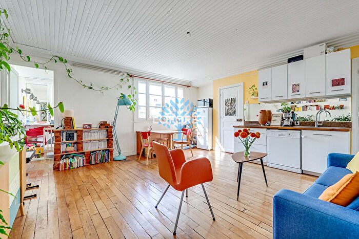 Appartement à vendre - Paris e , Saint-Blaise - 3 pièces - 2 chambres