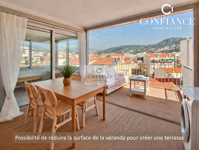 Nice, Le Port : Appartement 2 pièces à vendre