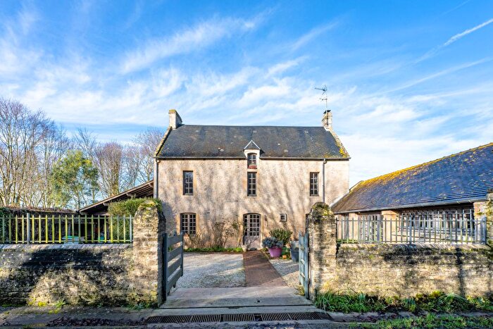 Maison à vendre - Saint-Gabriel-Brécy - 6 pièces - 4 chambres