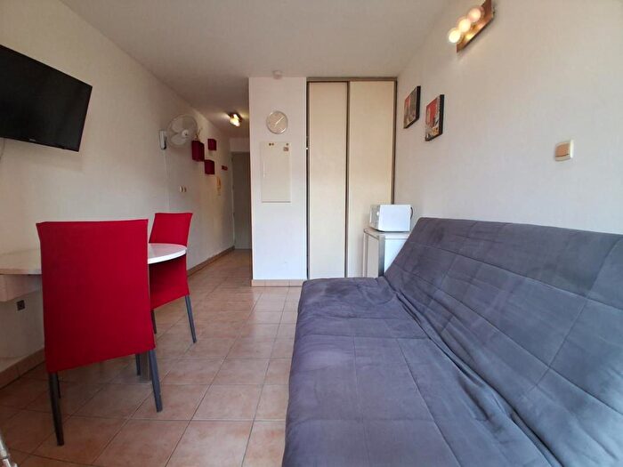 Saint-Denis, Le Moufia, Sainte-Clotilde - Appartement 1 pièce à louer