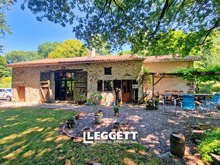 Maison à vendre - Saulgond - 5 pièces - 3 chambres