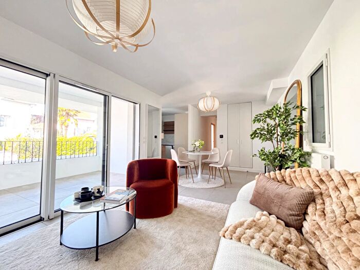 Appartement 4 pièces à BayonneBayonaBaiona, Arènes, à vendre
