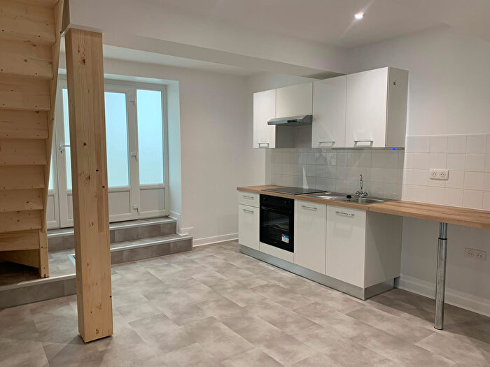 Appartement 4 pièces à Sauveterre-de-Guyenne, à louer