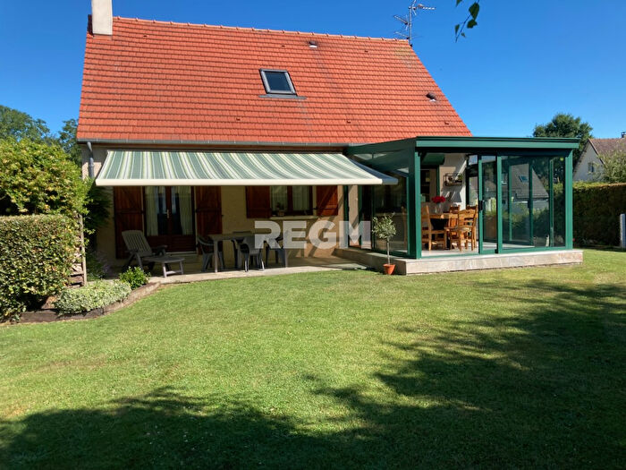 Maison à vendre - Noyers-Bocage - 6 pièces - 4 chambres