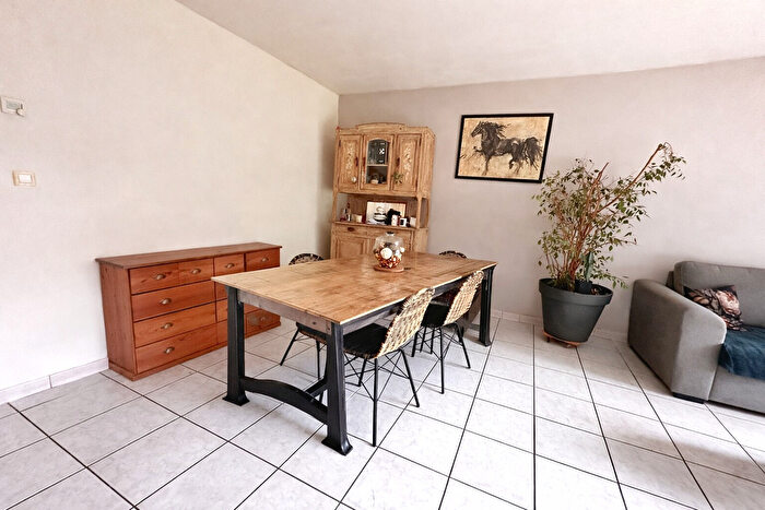 Appartement à vendre - Eu - 4 pièces - 3 chambres