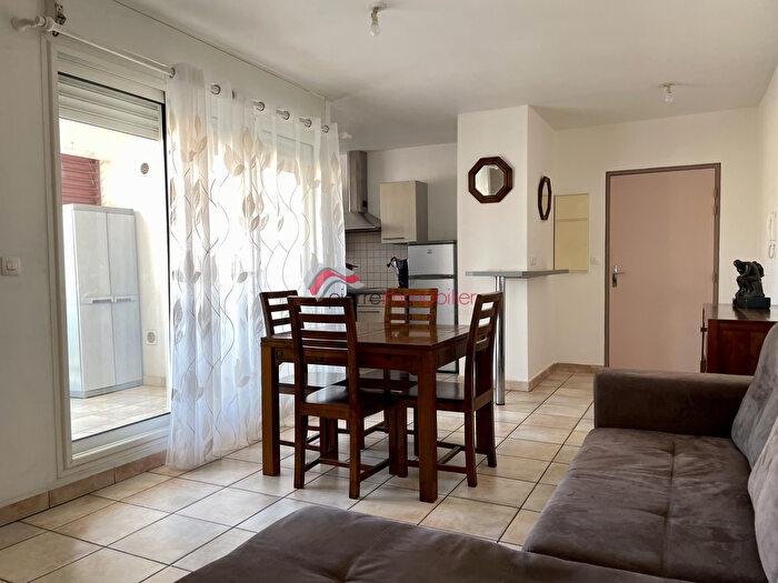 Appartement à louer - Saint-Pierre, Casabona - 2 pièces - 1 chambre