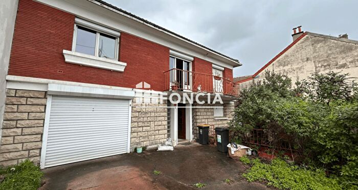Maison à vendre - Saint-Denis, Floréal, Saussaie, Courtille - 4 pièces - 2 chambres