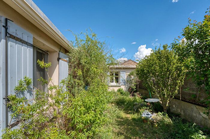 Camaret-sur-Aigues - Maison 3 pièces à vendre