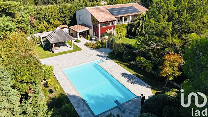 Maison à vendre - Graveson - 8 pièces - 4 chambres