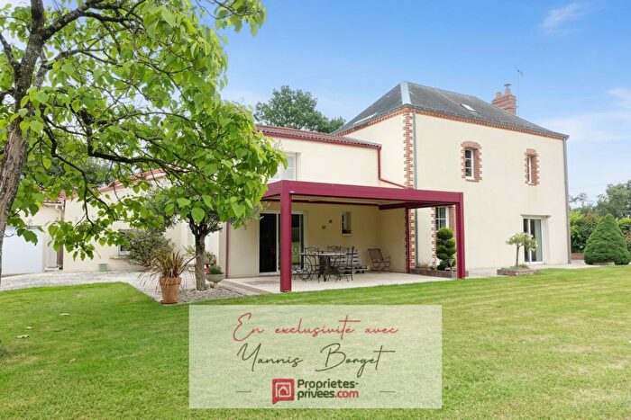 Maison 9 pièces à vendre à Chauché