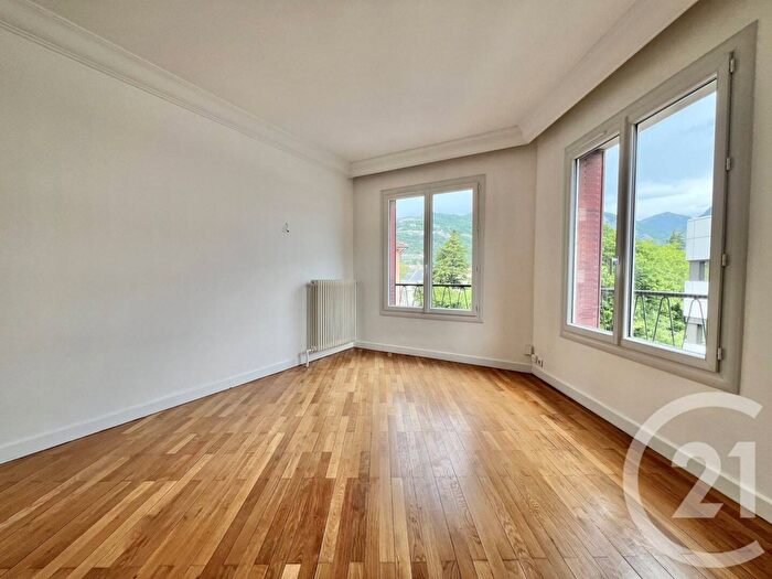 Appartement 3 pièces à Grenoble, à louer