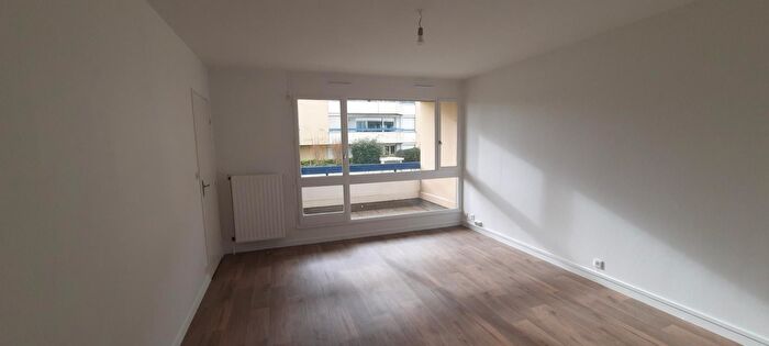 Appartement 3 pièces à louer à Quartiers Ouest, Bourg l'Evesque