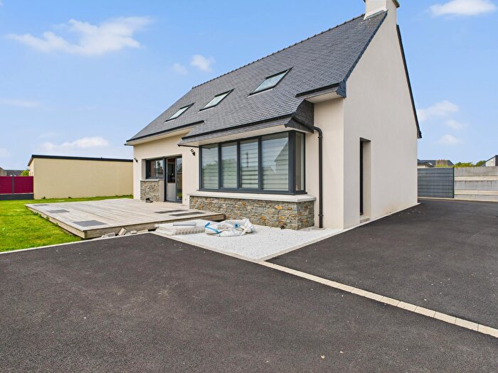 Maison à vendre - Santec - 5 pièces - 4 chambres