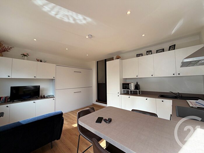 Appartement à louer - Ajaccio, Résidence des Iles - 1 pièce