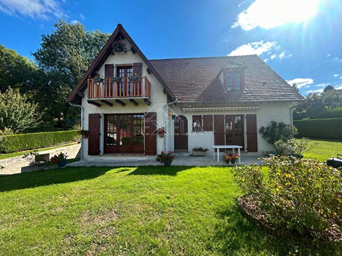 Maison 7 pièces à Blaru, à vendre