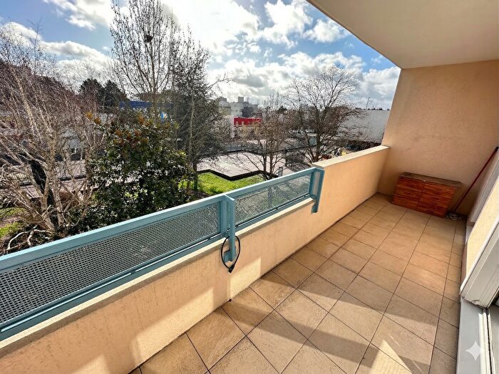 Appartement à vendre - Évry, Les Pyramides - 3 pièces - 2 chambres