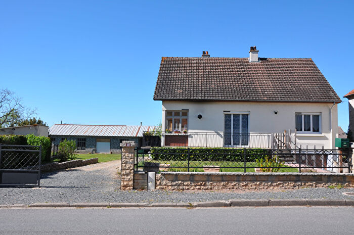 Saint-Gérand-de-Vaux : Maison 4 pièces à vendre
