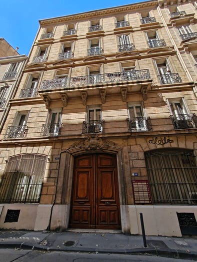 Appartement 6 pièces à Marseille 6ème arrondissement, à louer