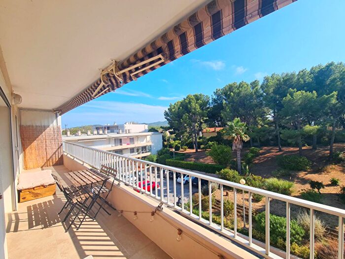 Appartement à vendre - Six-Fours-les-Plages, Font de Fillol, Rayolet, Le Brusc - 4 pièces - 2 chambres