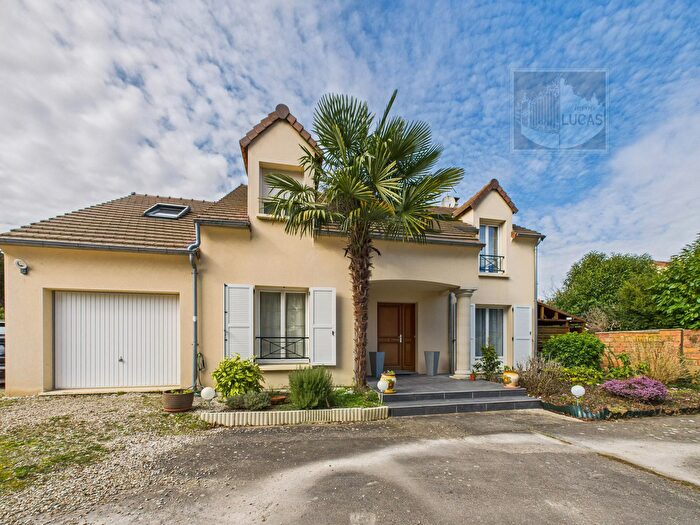 Maison 5 pièces à Massy, Villaine, Bièvre, Poterne, à vendre