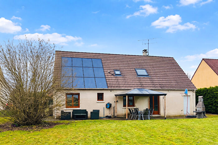 Maison 7 pièces à Ablis, à vendre