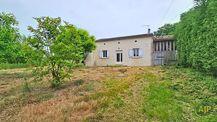 Maison 4 pièces à vendre à Saint-Martin-du-Bois