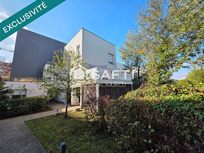 Appartement à vendre - Éragny, Roger Guichard, Halage - 3 pièces - 2 chambres