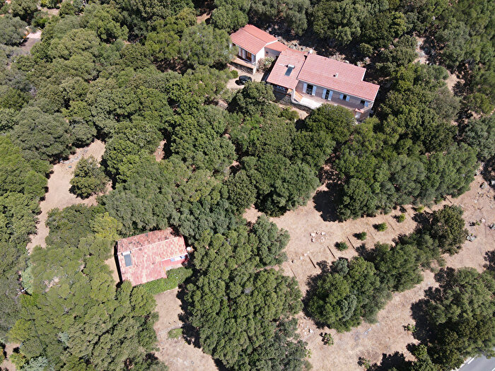 Maison à vendre - Olmeto - 8 pièces - 5 chambres