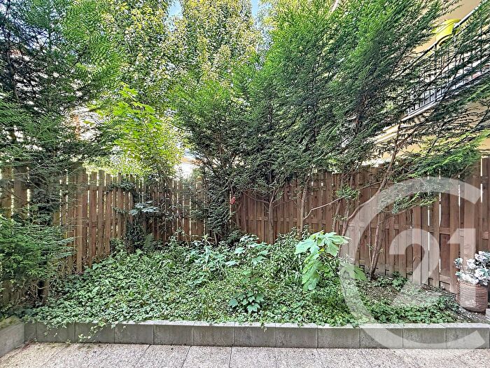 Appartement 1 pièce à Nanterre, Centre-ville, à vendre