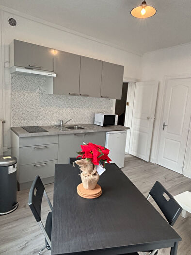 Vichy, Coeur de Ville : Appartement 2 pièces à louer