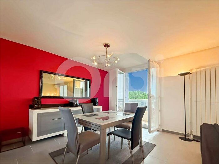 Appartement à louer - Les Nartieres, La Farlède - 3 pièces - 2 chambres