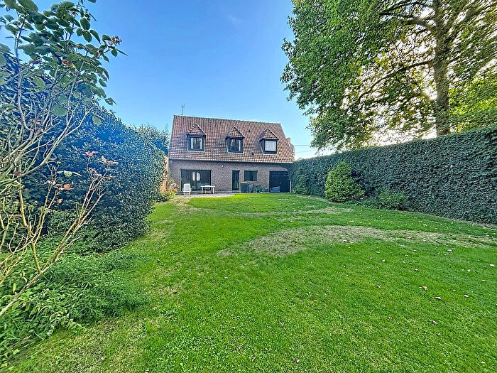 Maison 7 pièces à Armentières, Centre République, à vendre