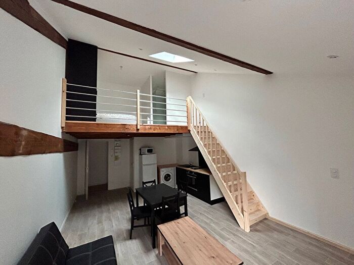 Appartement à louer - Sud, Lagnieu - 2 pièces - 1 chambre