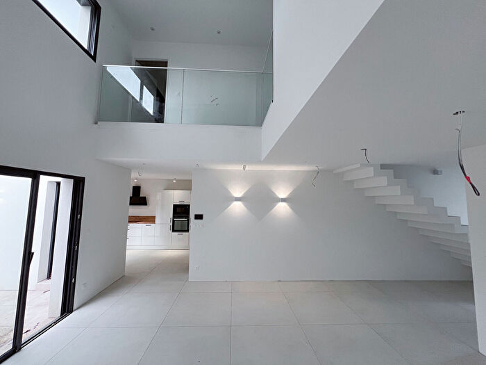 Maison à vendre - Trélazé - 5 pièces - 4 chambres