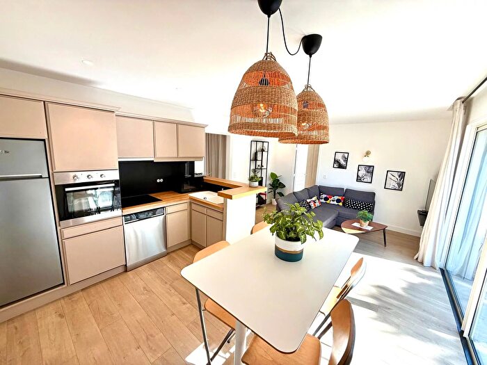 Appartement à vendre - Sainte-Maxime, Centre-ville, Pléiades - 3 pièces - 2 chambres