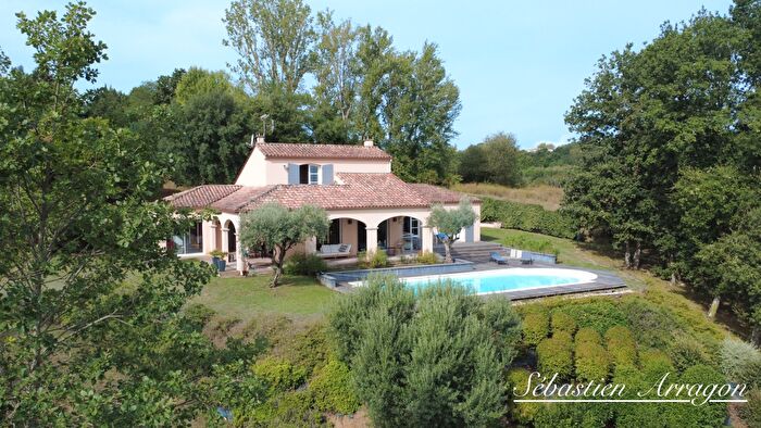 Maison 5 pièces à Sainte-Colombe-en-Bruilhois, à vendre