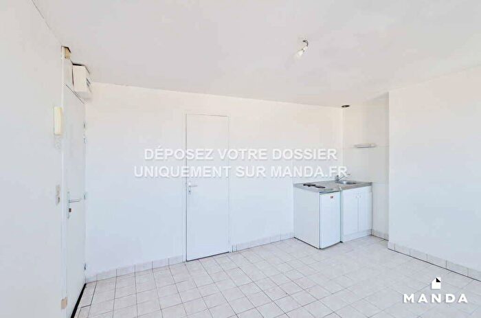 Saint Clément-Jardin des Plantes-Grammont, Rouen : Appartement 1 pièce à louer