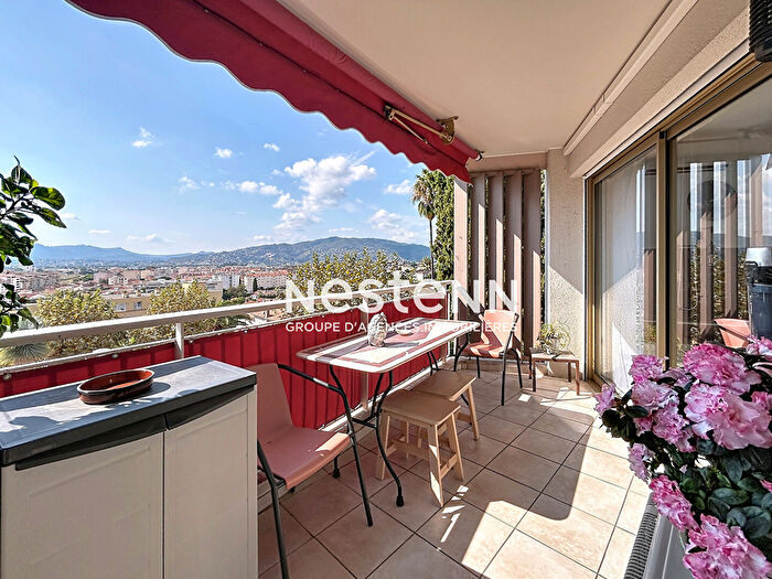 Appartement 2 pièces à vendre à Cannes, Croix des Gardes