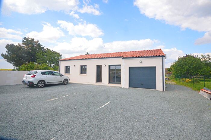 Épargnes : Maison 5 pièces à vendre