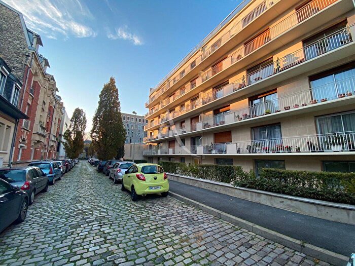 Appartement 1 pièce à louer à Centre Ville, Reims