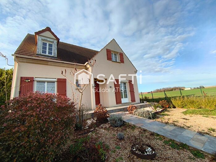 Maison à vendre - Salins - 6 pièces - 4 chambres