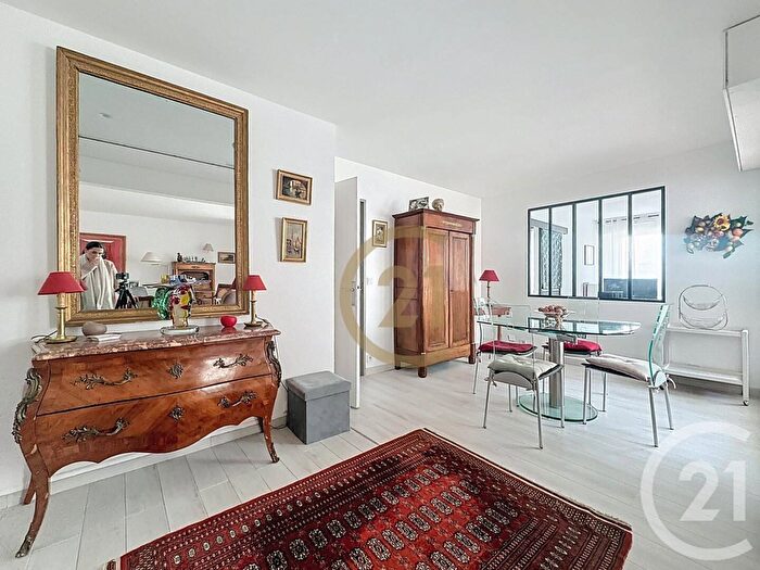 Appartement à louer - Le Chesnay-Rocquencourt - 4 pièces - 2 chambres